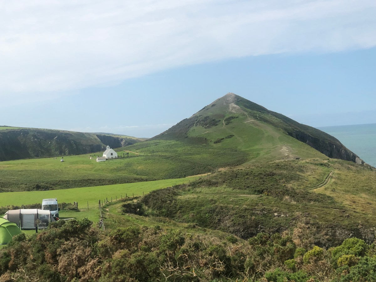 Hiking Day 6 – Wales Coastal Path, ten miles Aberporth to Gwbert ...